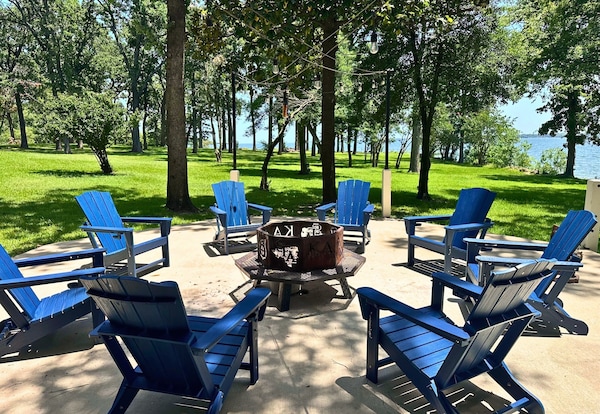 3bd Lakefront Escape | Private Dock | Games - Point, TX