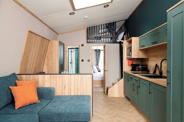 Azure Horizons - Brook Glamping Pod Pet Gv19 - Northampton