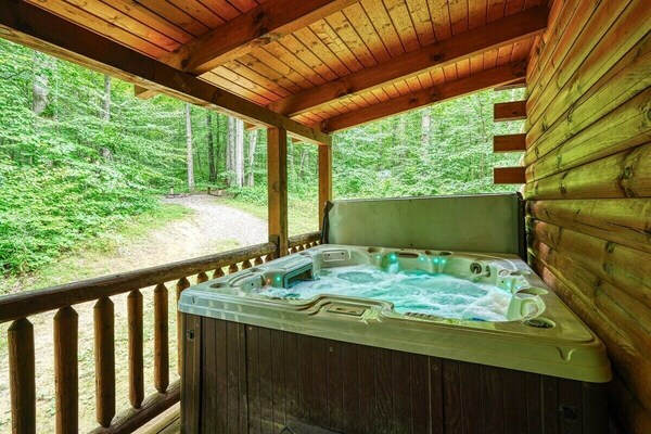 Twin Creeks | Hocking Hills - Logan, OH