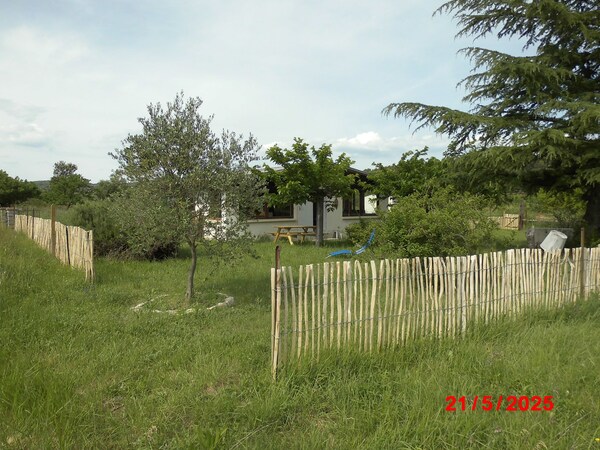 Chalet En Pleine Nature Dans Le Gard - Pont du Gard