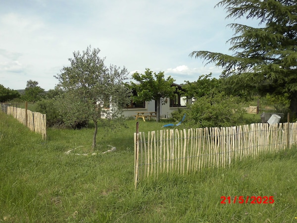 Chalet En Pleine Nature Dans Le Gard - Gard