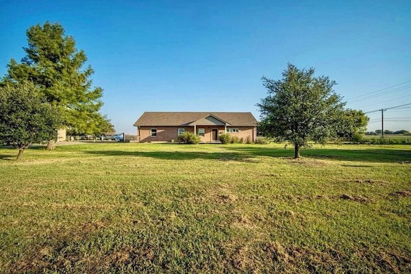 The Little Lyla House - Cute Home In Waxahachie On Almost An Acre! - Waxahachie, TX