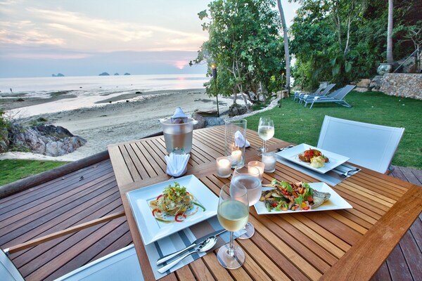 Luxury Thailand Beach Front  View Chef, Staff Included  Lth10 - Ko Samui