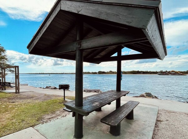 Hutchinson Island Bike Or Walk To Beach/park Boat - Fort Pierce, FL