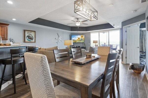 Modern Decor, Views, Grill, Workstation, Boat + 2 Pwc Slips & Resort-style Amenities - Osage Beach, MO