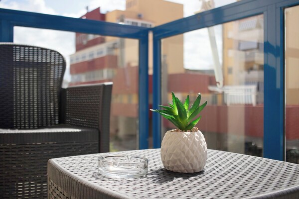 Appartement 'Oltremare' Avec Vue Sur La Mer, Wi-fi Et Climatisation - Bari
