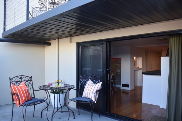 Funky Den | Bold & Vibrant | Deep Tub | Parking - Tasmania