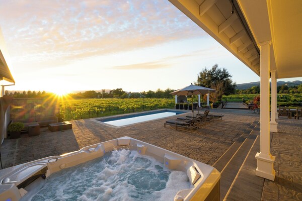 Chic Sonoma Oasis W\/ Pool, Bocce, Hot Tub + Minutes To Downtown & Vineyards - Napa Valley, CA