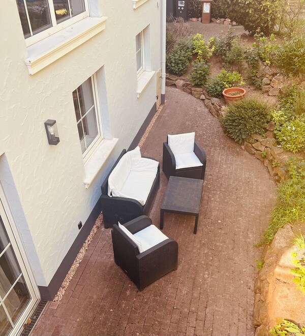 Modern & Cozy Vacation Apartment With Terrace In Nieder-olm - Mainz