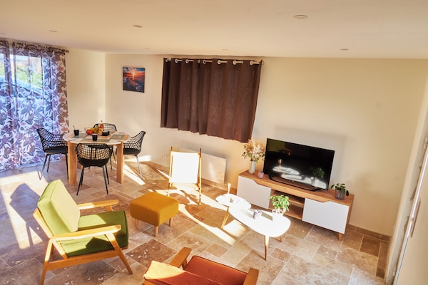 Ty Tomm : Gite Cosy Avec Spa Privé - Idéal Pour 2 + Bébé - Proche Plage & Nature - Île de Batz
