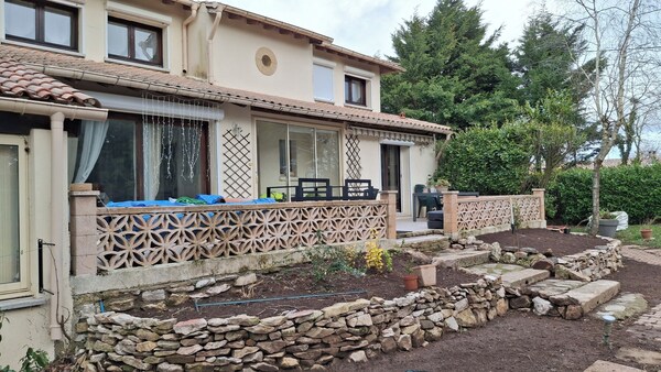 Vacation Home With Garden. An Exceptional Territory With Many Possibilities - La Couvertoirade