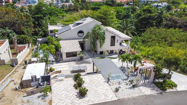 Brand-new Construction Designed For Luxury Living And Nonstop Entertainment. - Puerto Rico