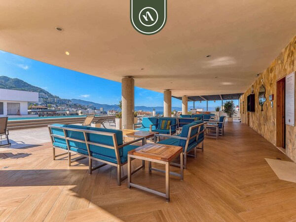 Elegant 2 Br Condo With Amazing Rooftop Pool - Conchas Chinas