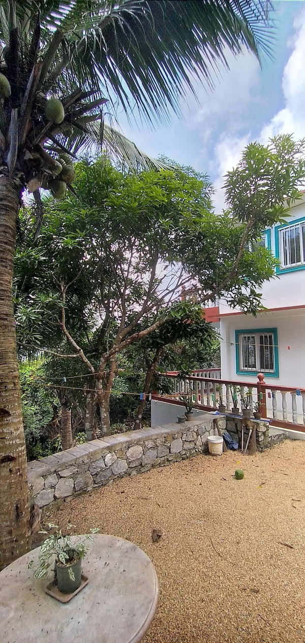 Dream Villa Over The Sea With 160 M³ Living Space And 1000 M³ Garden, Sea View - Romblon
