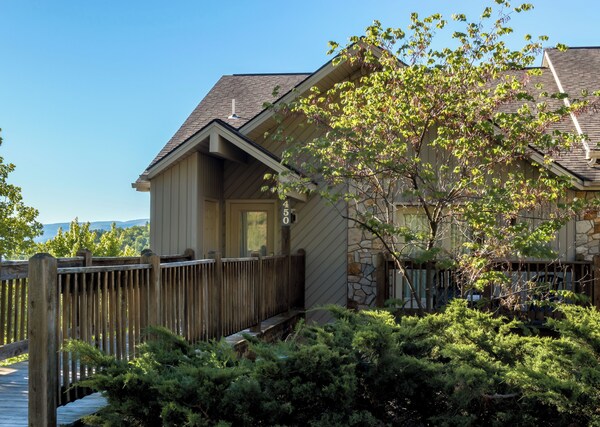 Come Stay At Massanutten Resort's Summit For A Relaxing Vacay! - Massanutten, VA