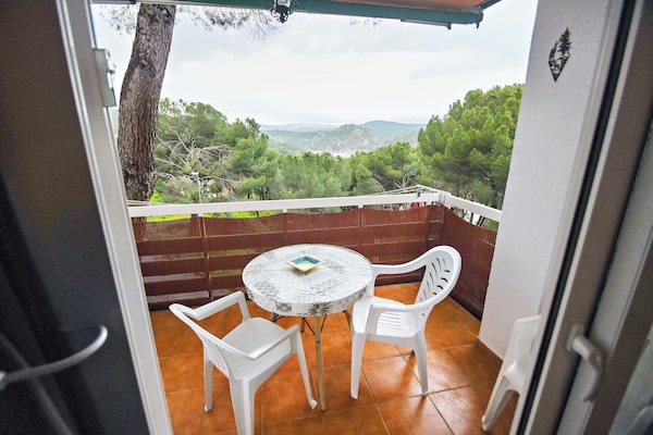 Serene Lakeview Retreat - San Martín de Valdeiglesias
