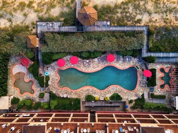 Luxury Oceanfront Condo With Resort-style Amenities & Panoramic Views! - Kitty Hawk, NC