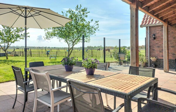 Beautiful Home In Dreischor - Zeeland