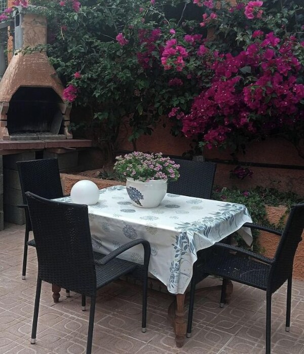 Loft In The Villa, Swimming Pool, Parking, Enclosed Garden. - Cheste