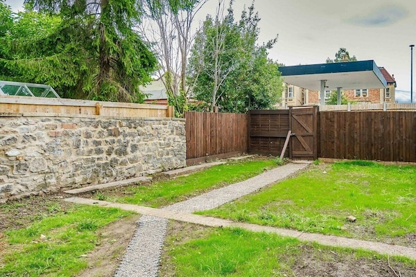 Free Parking New Luxurious House - Clifton