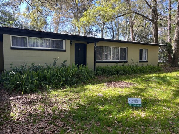 Peaceful & Pet Friendly - Gainesville, FL