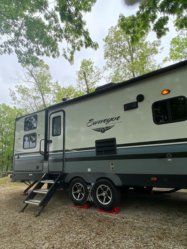 Cozy 2-bedroom Rv With Wifi, Ac In Delightful Branson - Branson, MO