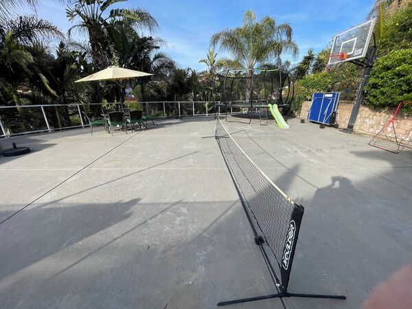 Resort-style Home For Families: Pool, Theater, Arcade, Hot Tub, Central Location - San Diego