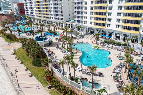 All New Remodel And Refurnished- Stunning Oceanfront 1 Br *New Listing* - Daytona Beach, FL