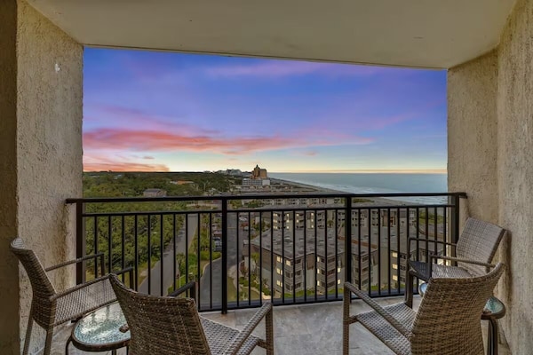 Top-shelf Terrace...giving You Extra! - Myrtle Beach