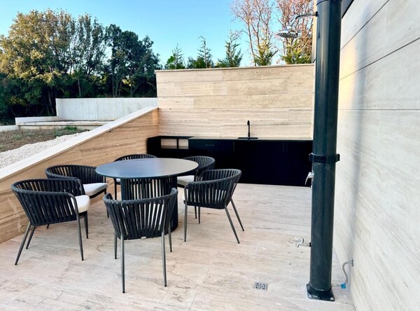 Two-bedroom Apartment With Private Pool (The Bayfront One) -S5 - Zadar