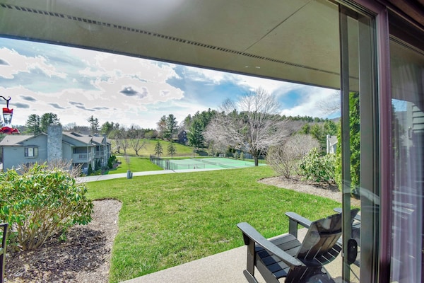 Cardinal 101 | Fireplace, Restaurant, Pool, Spa - Boone, NC