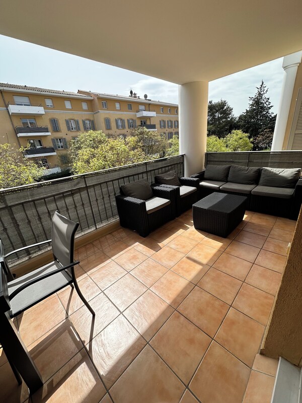 Appartement Calme Et Spacieux à Aix En Provence - Fondation Vasarely
