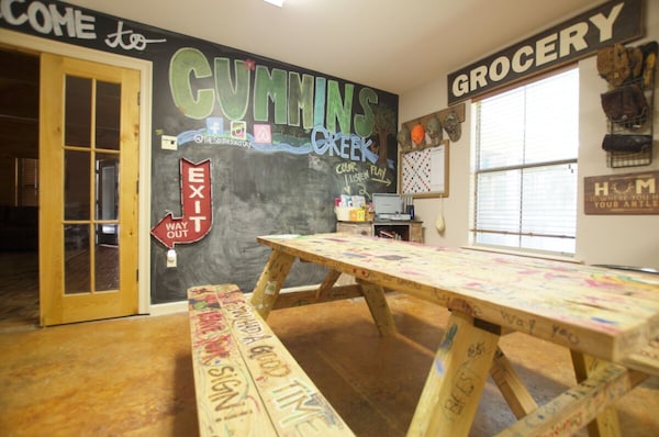 Cozy 2-bedroom Cabin In Charming Liberty Ms With Starlink Wifi - Mississippi