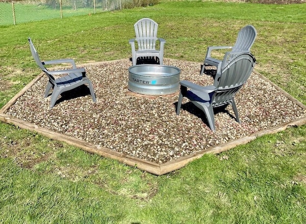 Charming 2-bedroom Bungalow With Wifi, Ac In Welcoming Jamestown West Ellicott. - Lake Erie, PA