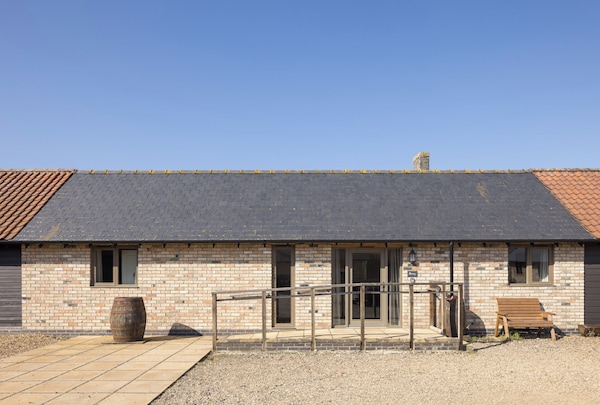 Stylish Cottage, Courtyard Views, Countryside Location, 20 Mins To Cambridge - Cambridgeshire