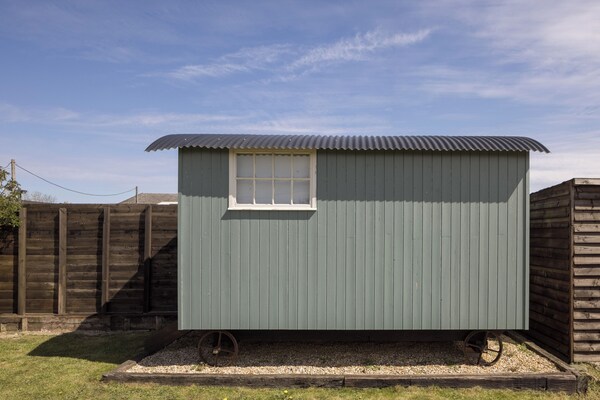 Stylish Cottage, Countryside Views, Wood Burning Hot Tub, 20 Mins To Cambridge - Cambridgeshire