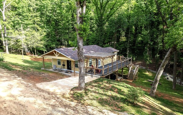 Charming 3br Cabin W/ All The Comforts  Wifi & Ac In Beautiful Gainesville - Lake Lanier, GA