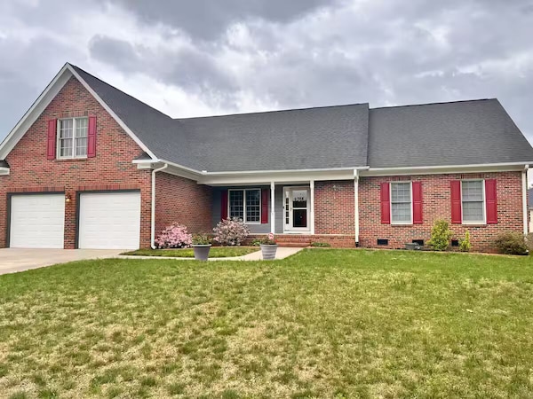Charming 3-bedroom House With Wifi, Ac In Welcoming Fayetteville - Fayetteville, NC