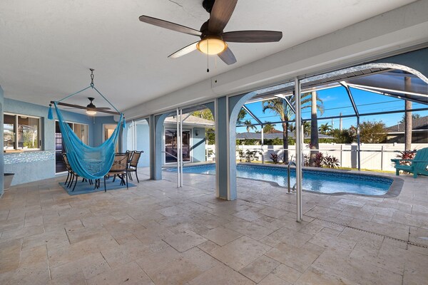 Luxurious Large Open 3br 2ba Blue Pool Vacation Home Near Cape Harbour Marina - Sanibel, FL
