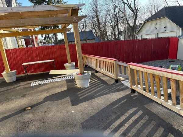Spacious & Stylish 2-bedroom Retreat, King Bed, Shared Gazebo - Clifton Park, NY