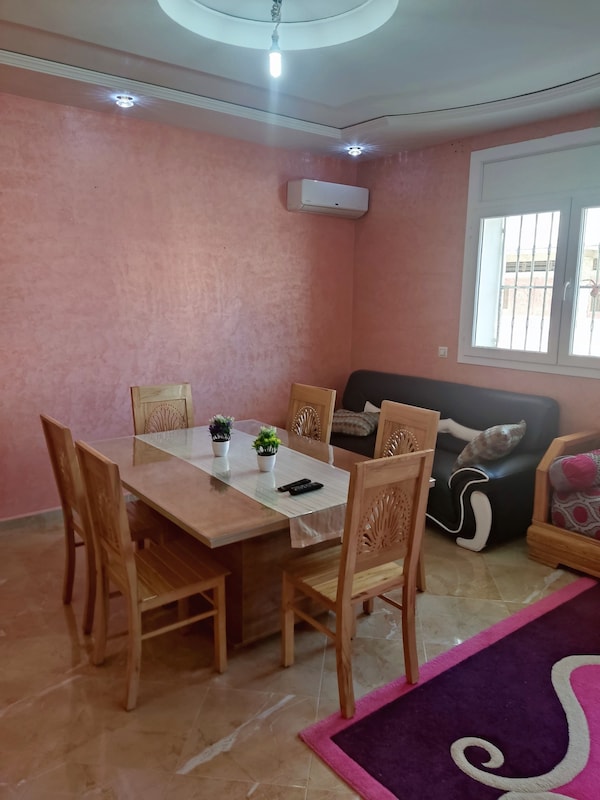 Appartement Annasr 3 Chambres Confortables \N15 Minutes De Plage Saidia - Berkane