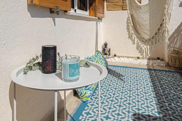 Cozy 1-bedroom Apartment In Pleasant La Mata With Wifi, Ac - Guardamar del Segura