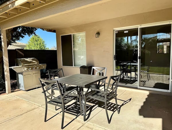Cozy 2 Bed 2 Bath In Hillcrest Ranch - Phoenix, AZ