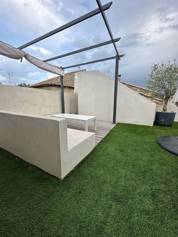 Charming Stone House-tavel - Département Gard