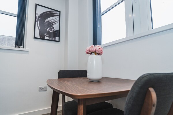 Modern Apartment By Vichy - Yorkshire