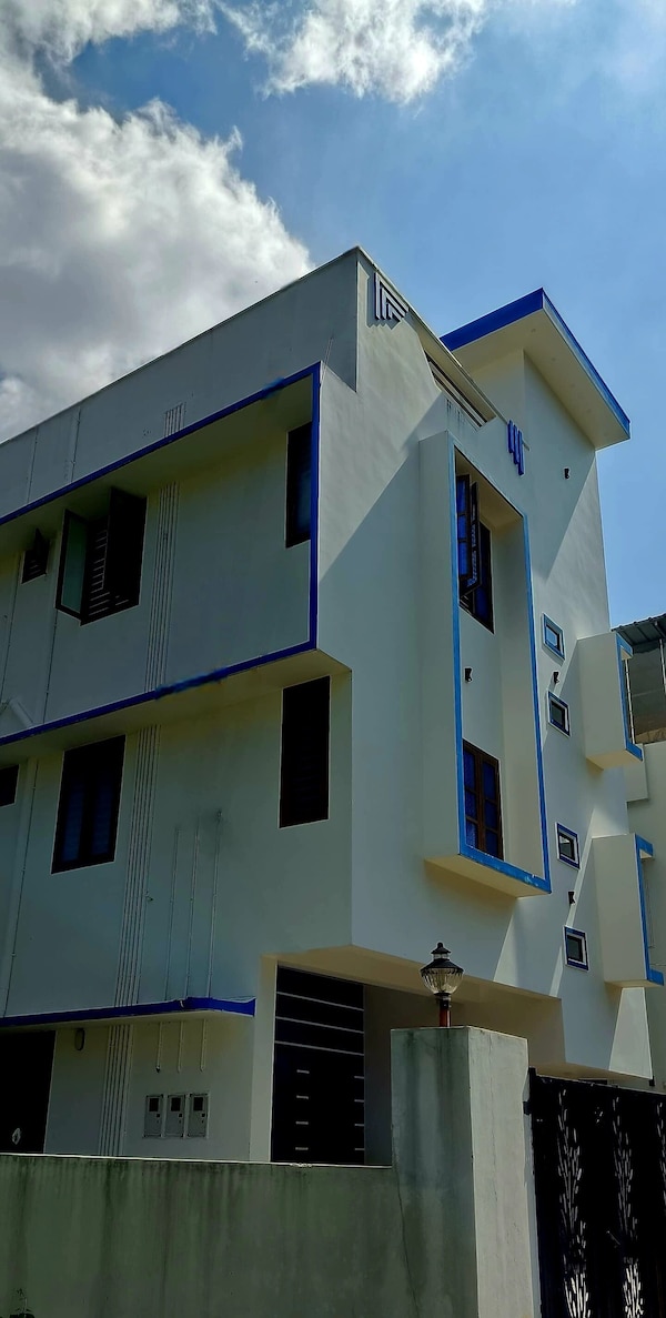 5-bedroom Home Stay In The Heart Of Thiruvananthapuram With Wifi, Ac - Thiruvananthapuram