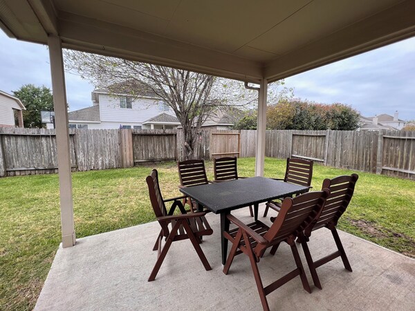 Beautiful One Floor 3-bedroom House With An Office - ケイティー, TX