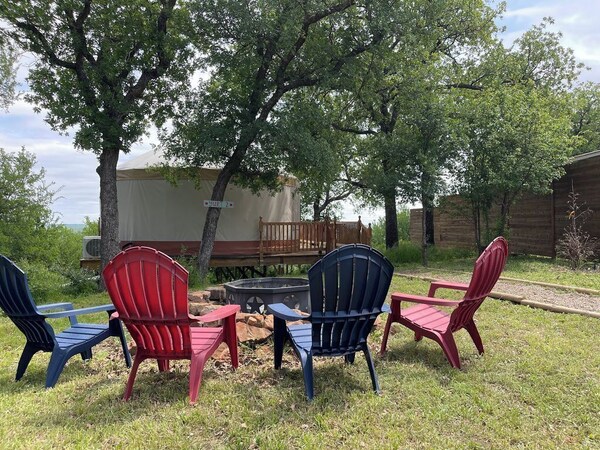 Luxury Yurt In Mineral Wells - Cool, TX