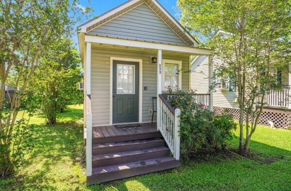 Cozy Cottage / 15 Minutes From Lsu / Quiet Neighborhood - Louisiana