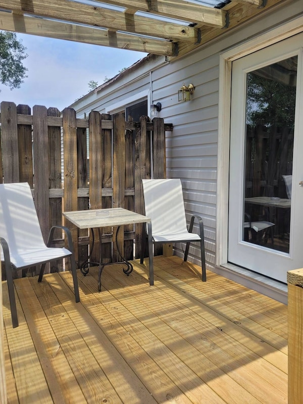 Stunning 2-bedroom Apartment With Modern Elegance - Slidell, LA